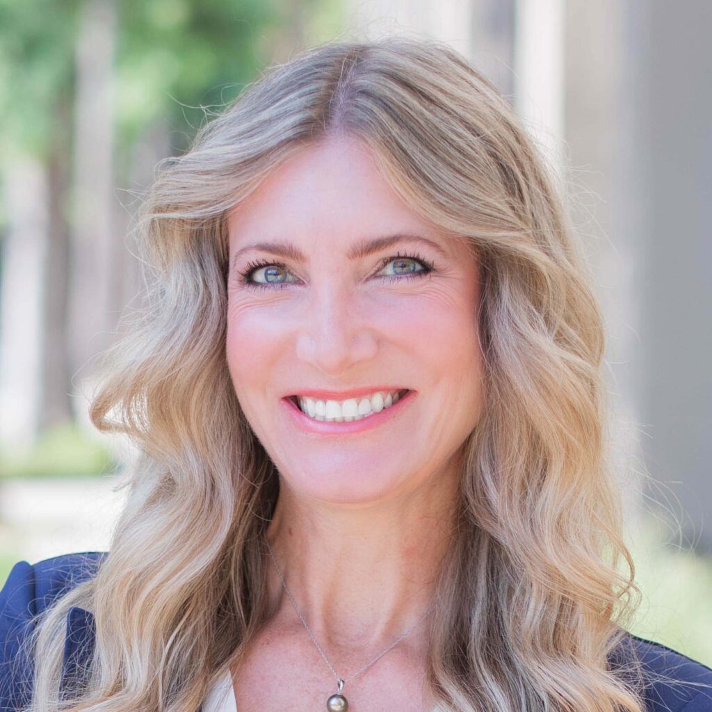 Dyanne L. Peters – Tinnelly Law